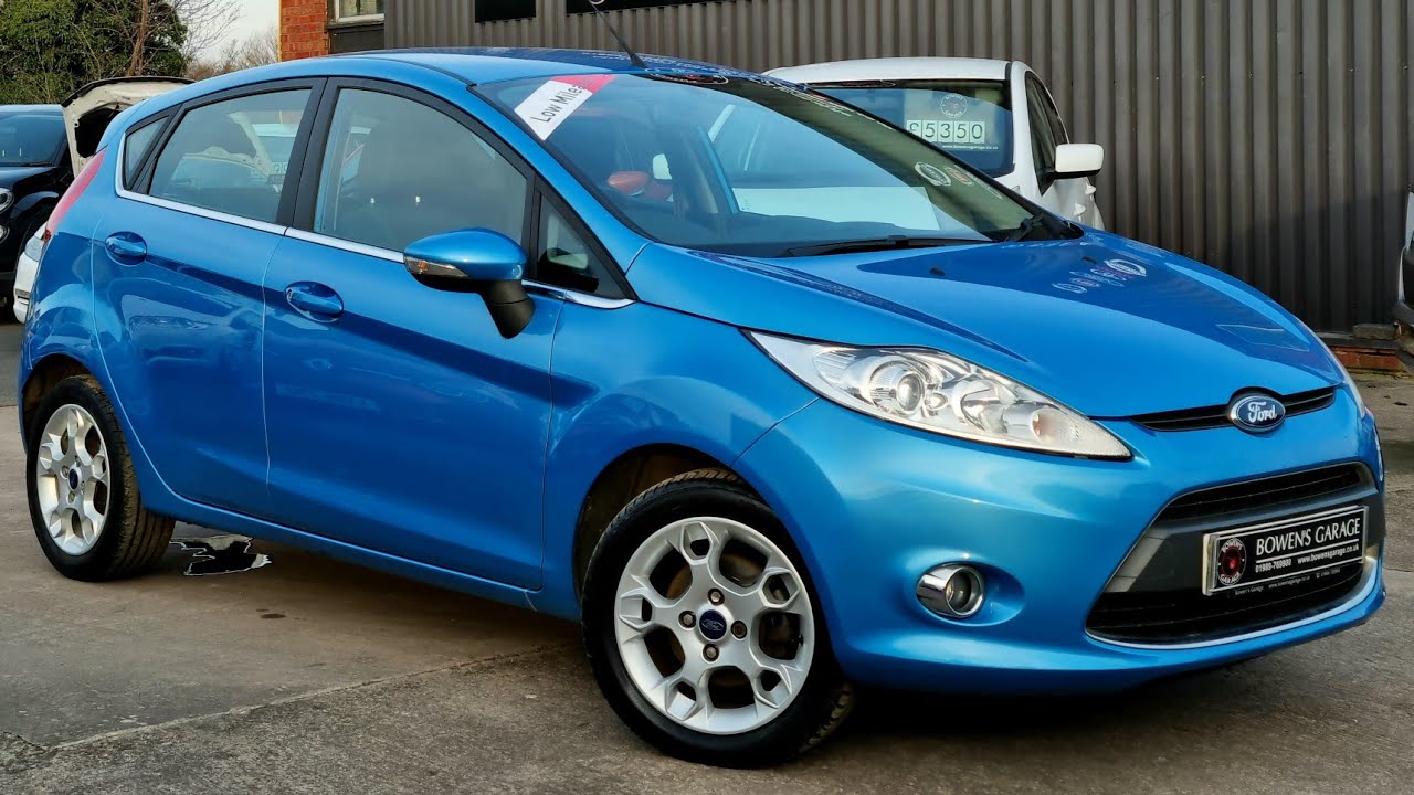 2011 (61) Ford Fiesta Zetec 1.25 5Dr in Flame Blue. 31k Miles. 8 ...