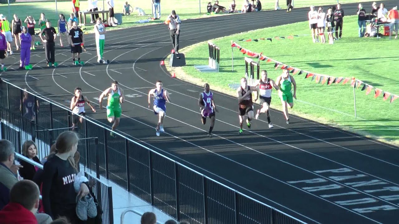 2012 Region Track Meet 100 Meter Final - YouTube