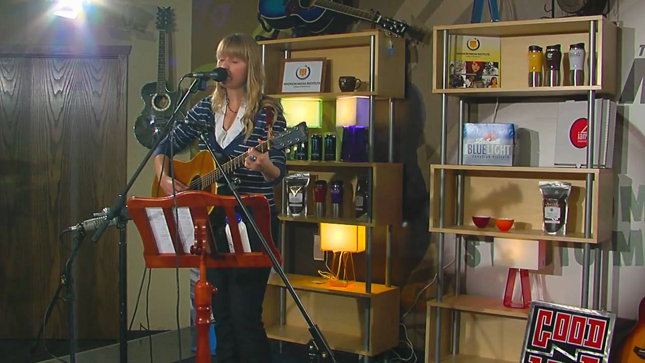 Anna Laube - Covering the BoDeans "Idaho" - YouTube