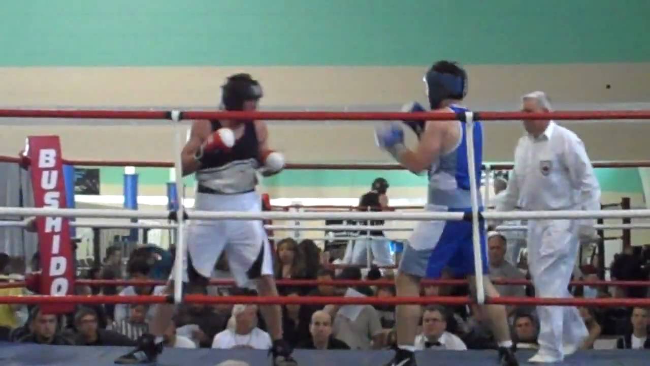Korbin Golden gloves 3 - YouTube