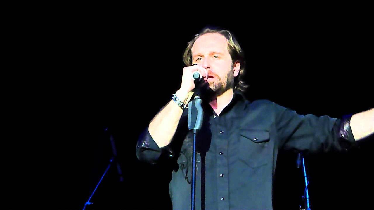 Alfie Boe "Shine a light" at Watford Colosseum 21.05.12 HD - YouTube
