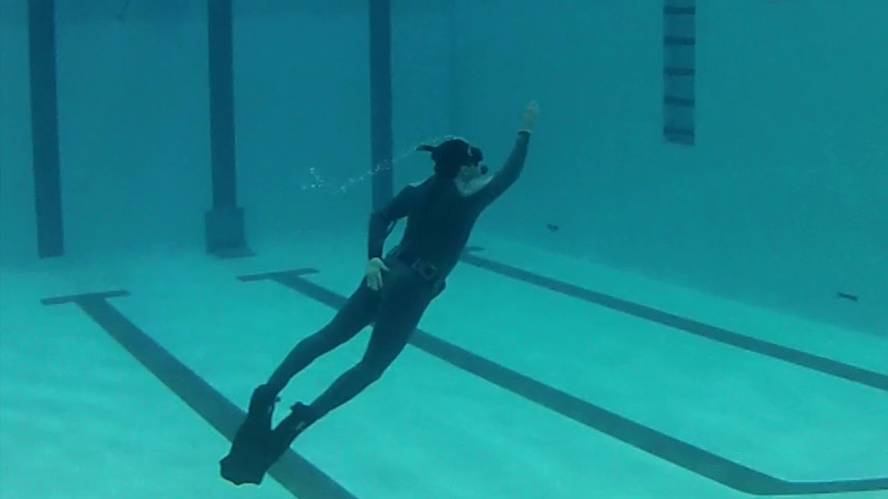 Waterfront Diving Center (WDC) VT - Surface Dive Demo - YouTube