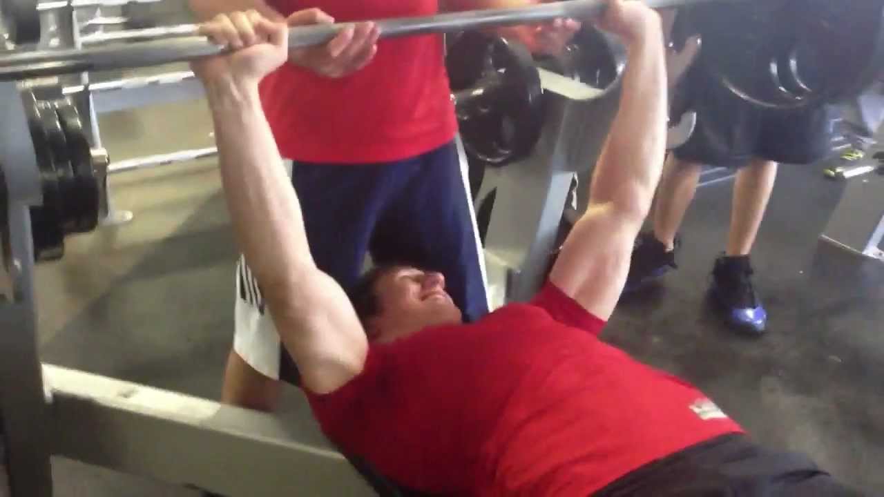 Bench Press #FAIL - YouTube