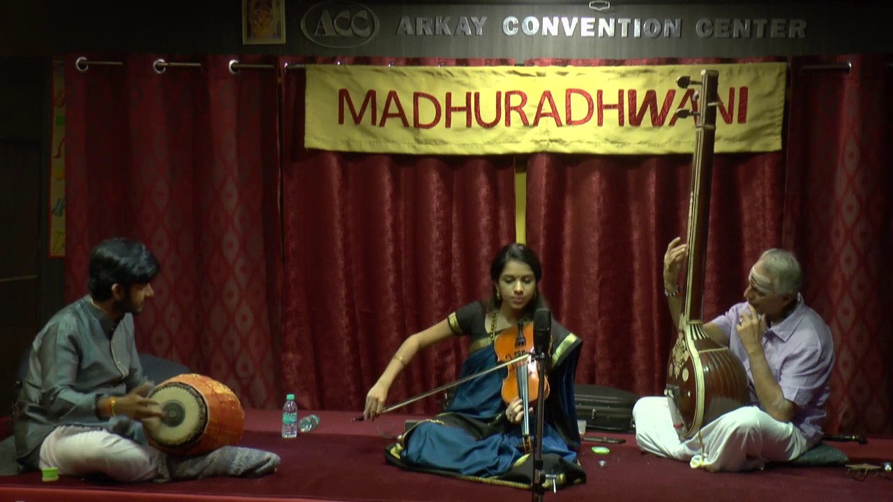 Madhuradhwani-Single Mike Concert-Charumathi Raghuraman Violin Solo ...