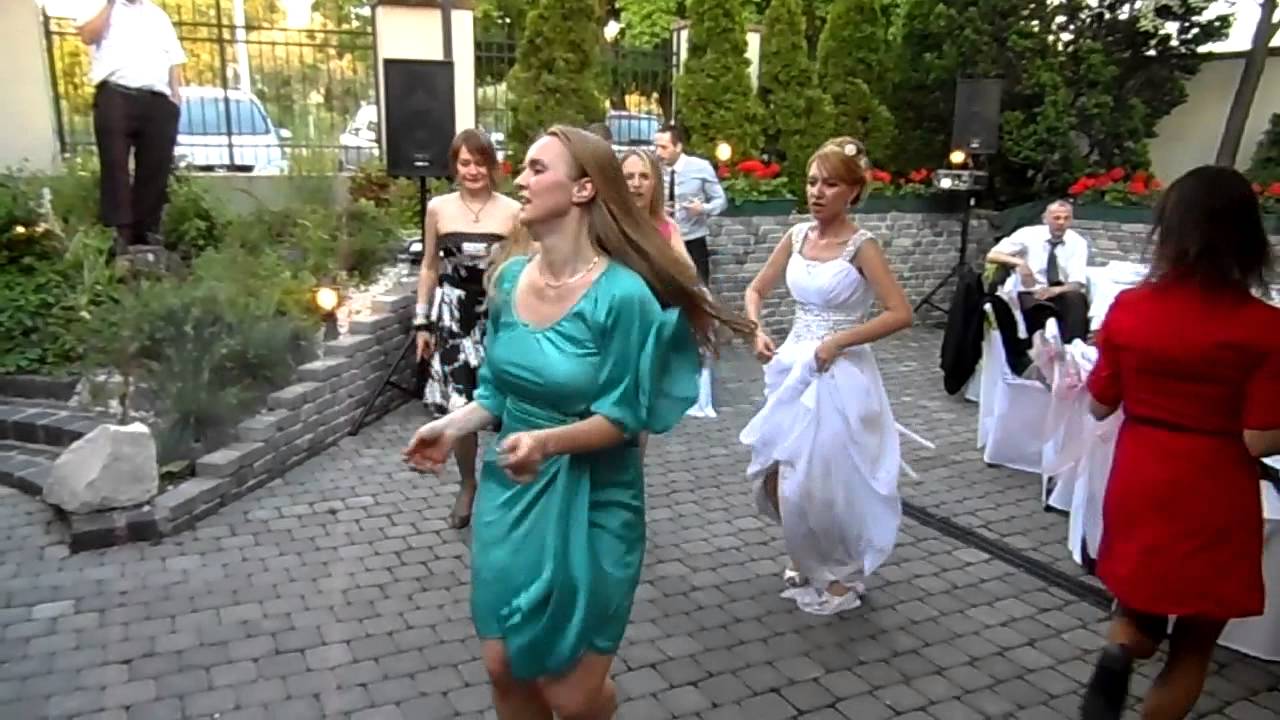 Dancing Russian Girls - YouTube