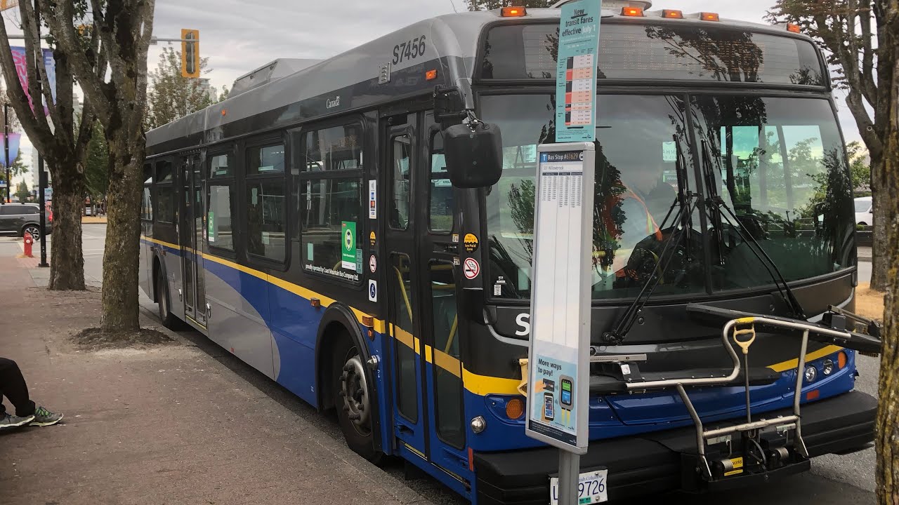 2006 D40LFR S7456 on 531 Willowbrook - YouTube