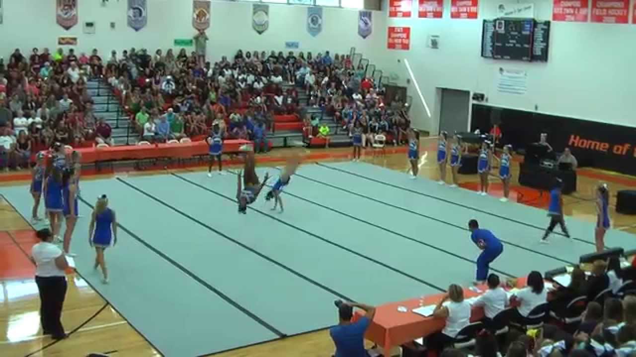 2014-09-06 Smithfield Competition Cheer @ Tabb - YouTube