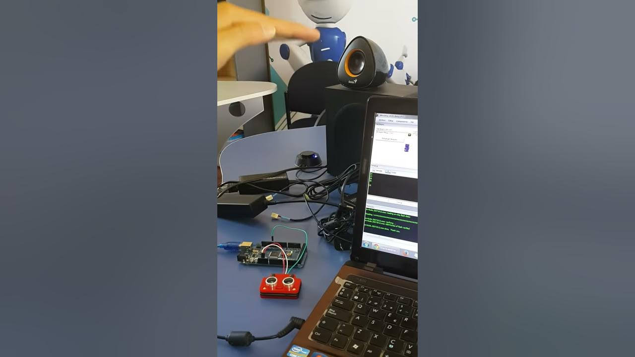 Prueba de Sensor de Ultrasonido con Arduino UNO y Software Minibloq - YouTube