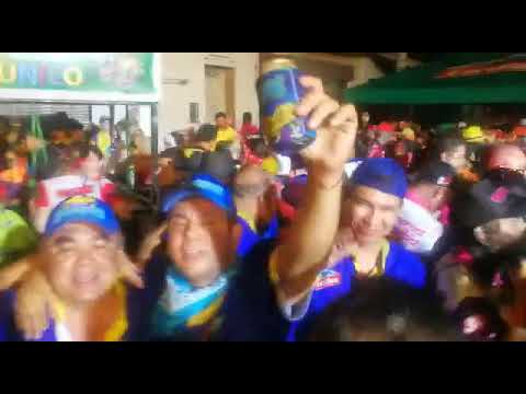 LOS PILTRAFAS 2019 EN LA CRUZ CARNAVALERA - YouTube