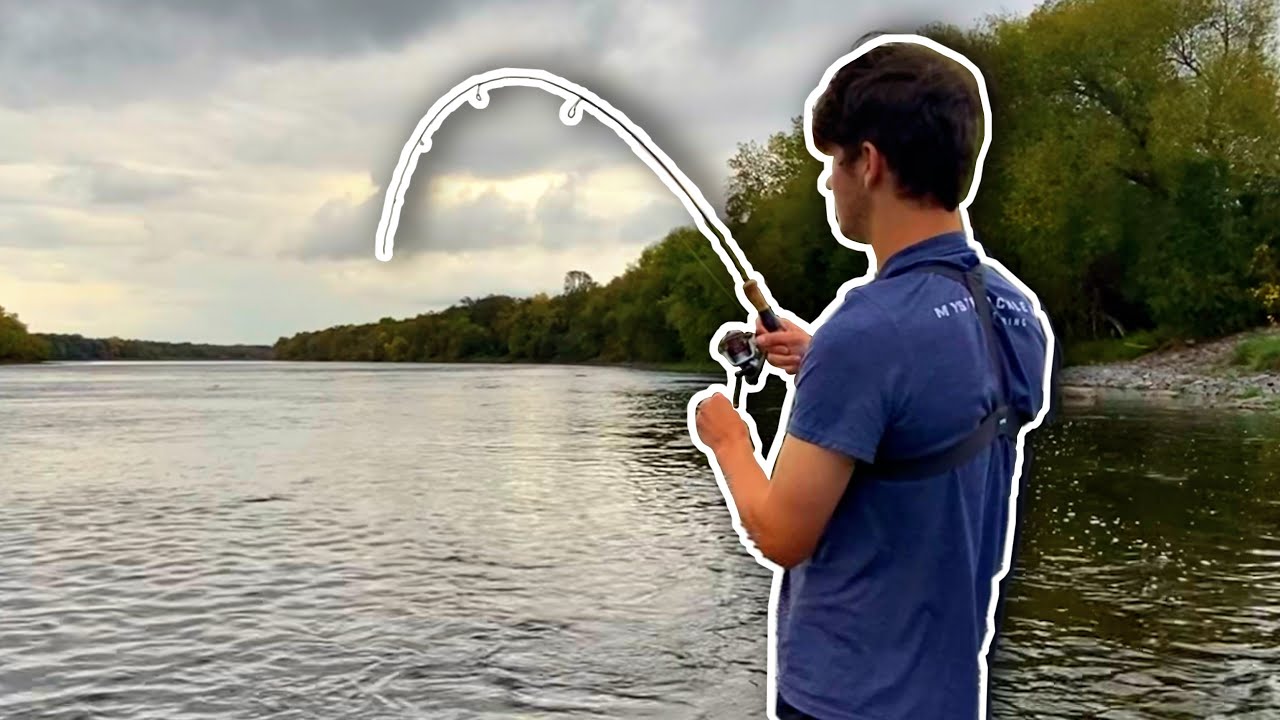 MASSIVE SmallMouth Bass Fishing on ULTRALIGHT Rods | 4 LB Test - YouTube