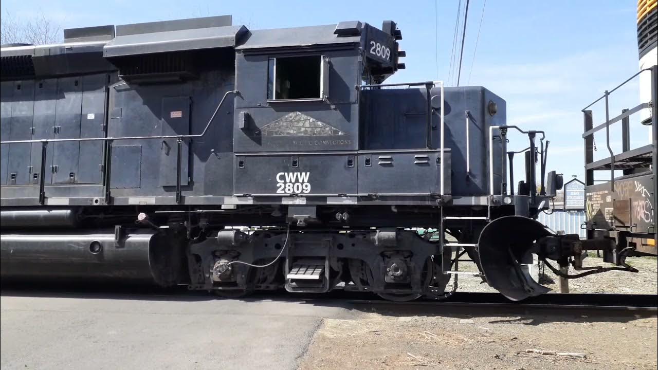CWW 2807 enters Walla Walla on a windy day with CWW 2809 on the back - YouTube