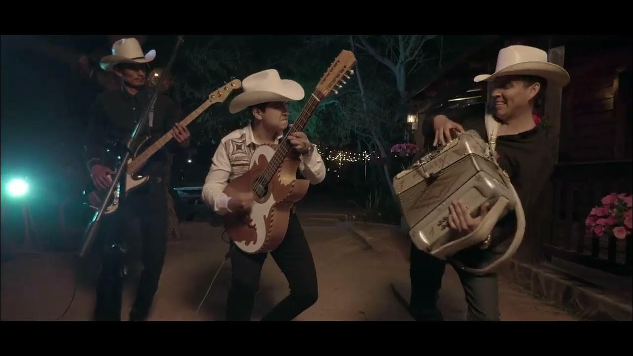 A La Luz De Los Cocuyos - Angel Rosas - YouTube