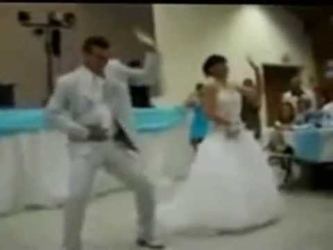 عريس وعروسة راقاصين (almagicin)