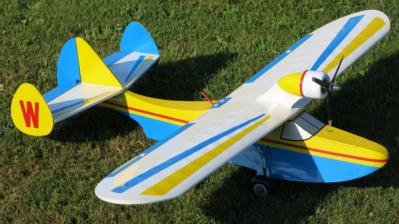 Drake II Seaplane on Wheels - YouTube