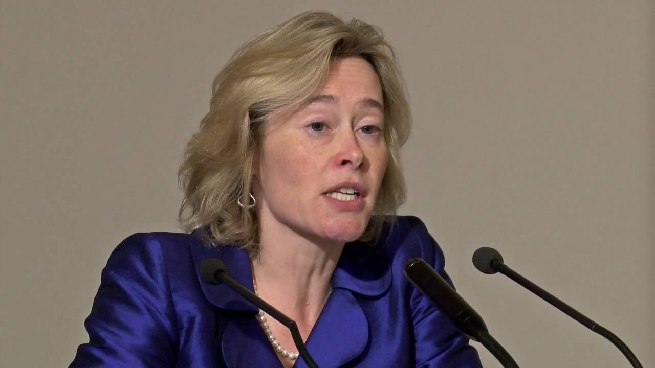 FCE 04/2015 - Dr. the Baroness Smith of Newnham - YouTube