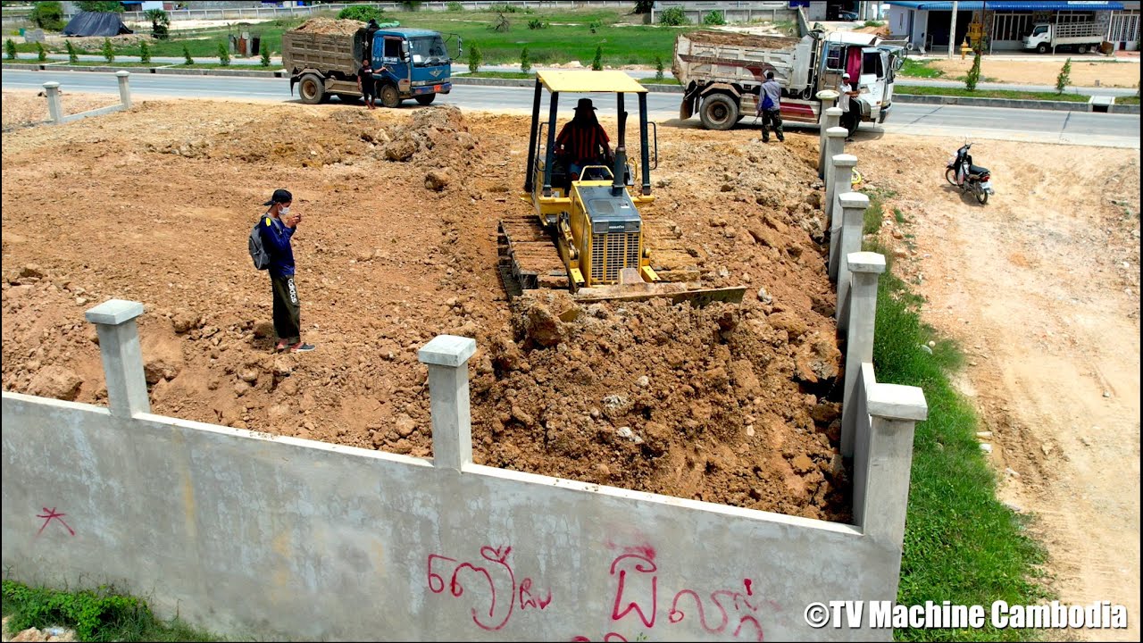 Perfectly Processing Small Project Land Filling KOMATSU Bulldozer D21P ...