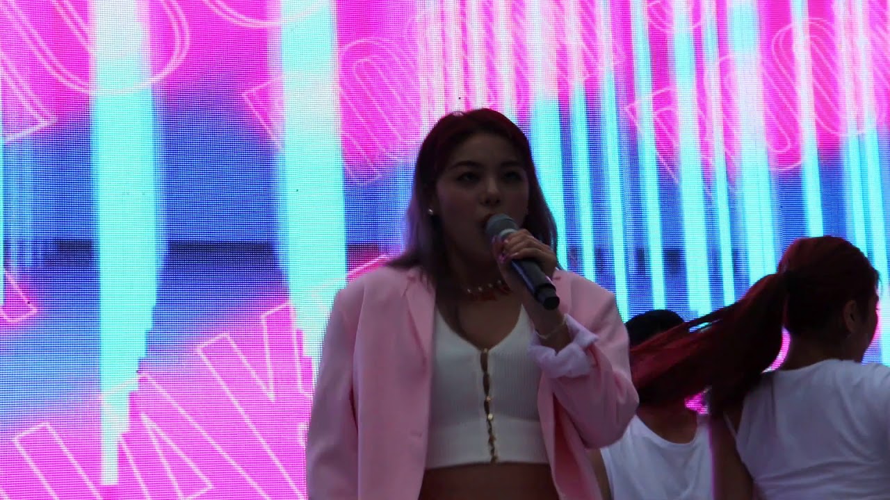 Kpop 에일리 Ailee Butterfly 새앨범 에일리정규2집 홍대 버스킹 Ailee RoomShaker - YouTube