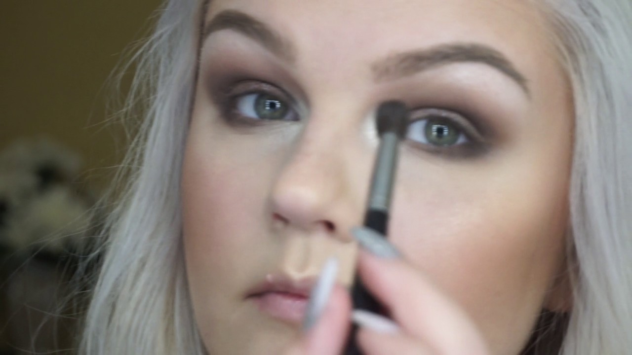 SMOKEY EYE TUTORIAL | Hannah Eubanks - YouTube