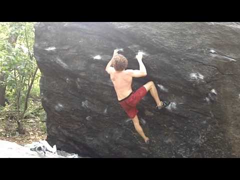 Bouldering : Central Park NYC : Worthless Boulder : Family Values - YouTube