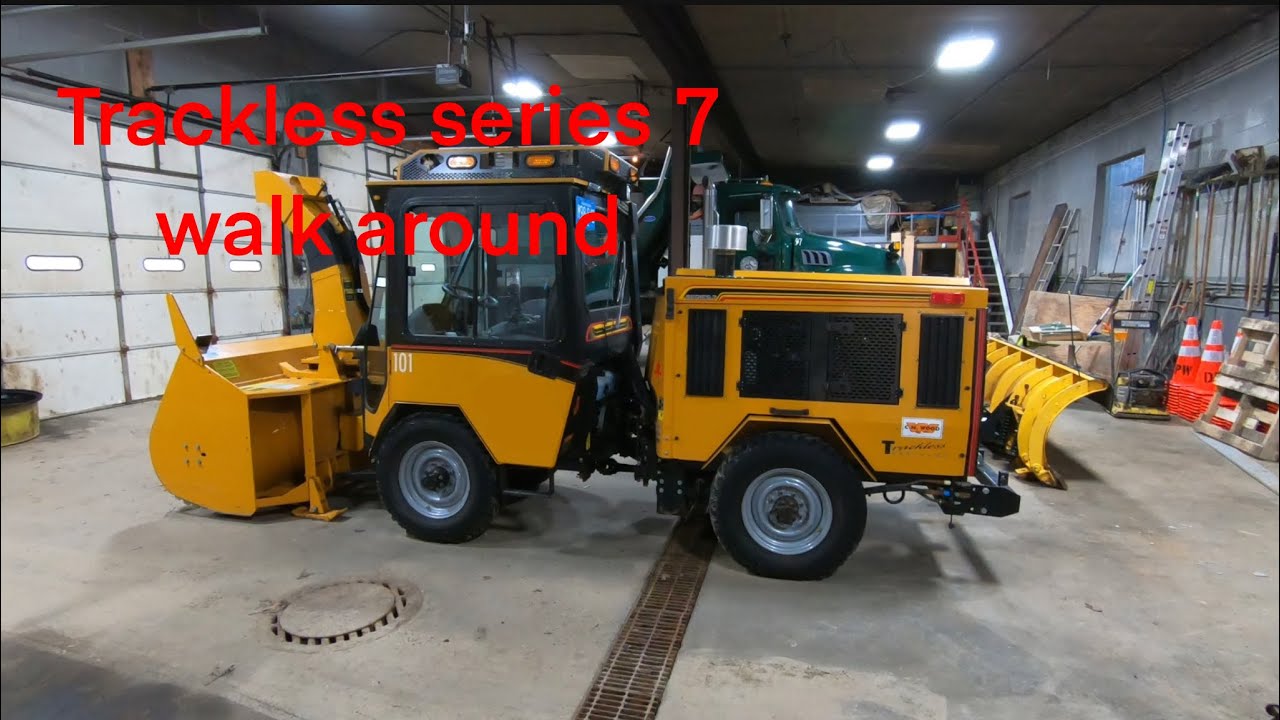 Trackless series 7 walk around - YouTube