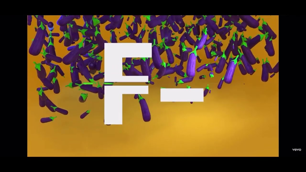 F R EEEEEEEEE (Super Freaky Girl meme) - YouTube