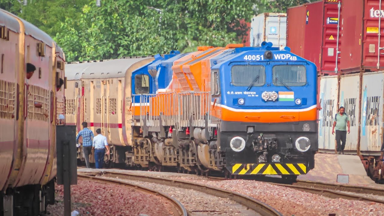 DLTB Most Beautiful Liveried Emd Twins Locomotives Acceleration | Sirsa ...