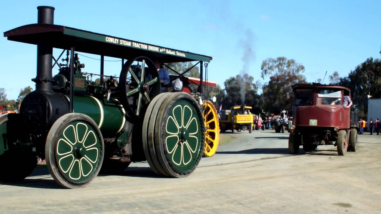 Echuca steam rally parade 8 6 2013 3 - YouTube