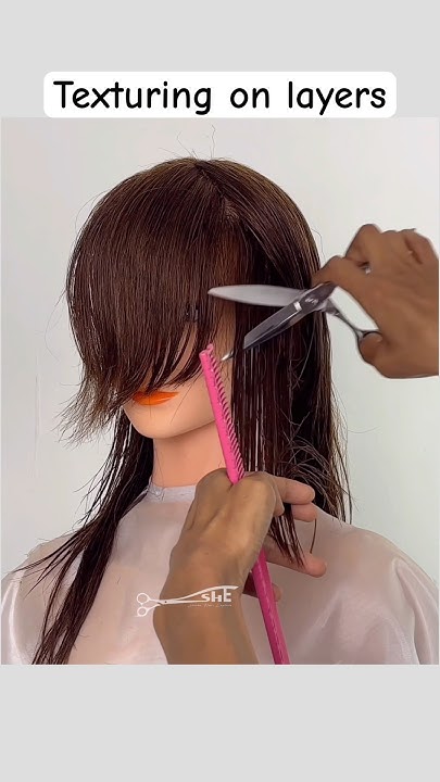 TEXTURING ON LAYERS #haircut #layershaircut #hairstyle #hair # ...