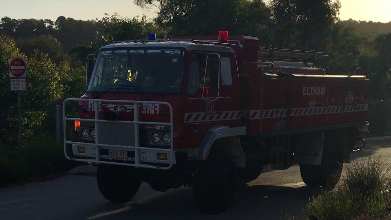 CFA Eltham Tanker 9 Turnout Code 3 (spare) - YouTube