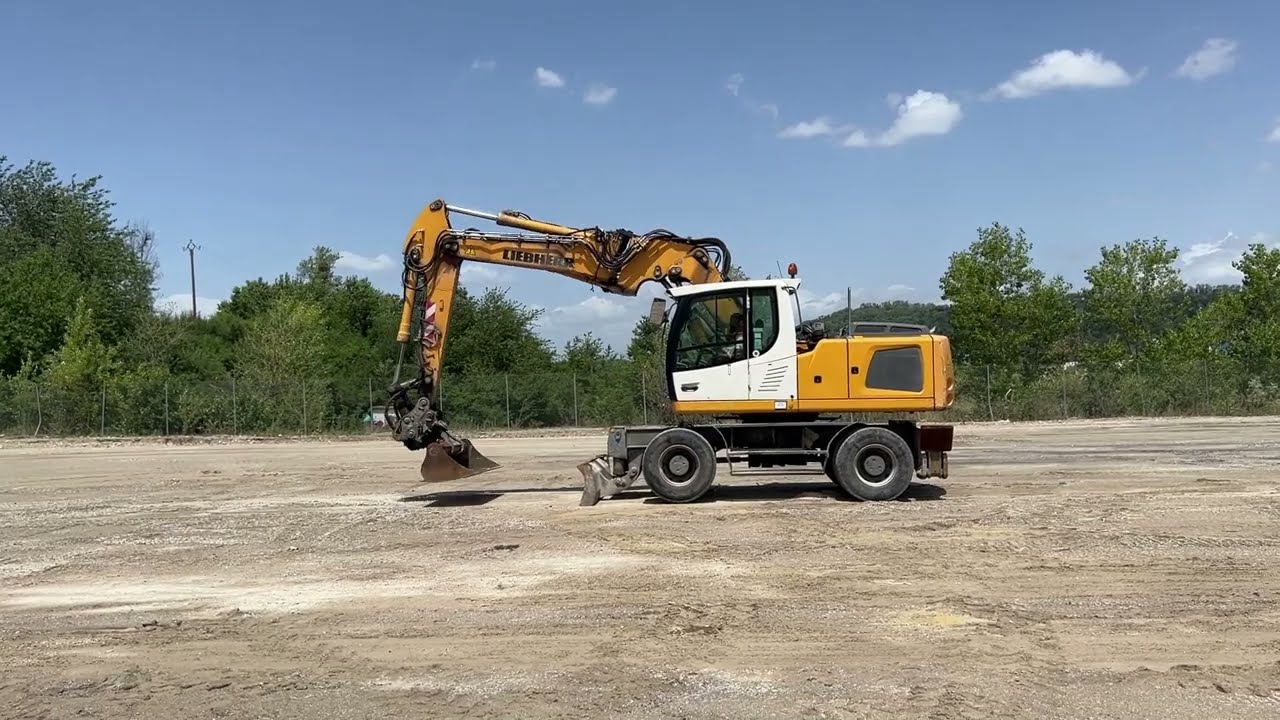 2012 Liebherr A920 Mobile Excavator I St Aubin, France Auction - 5 & 6 ...