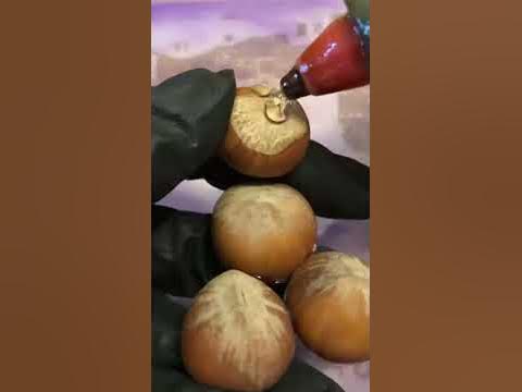 Как крепить орехи в букет - YouTube
