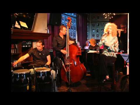 Nancy Ruth - La Mentira