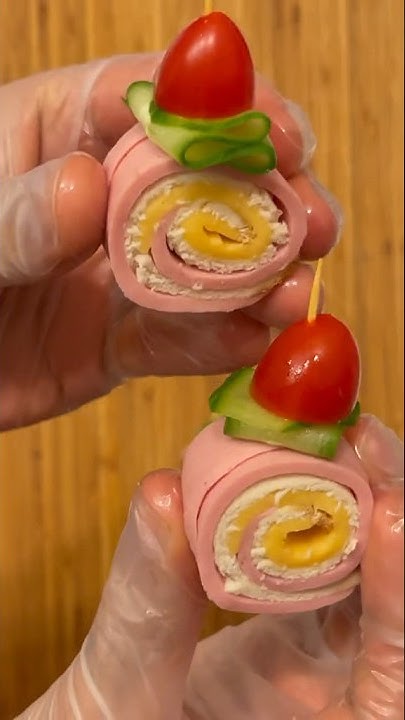 Мини рулеты на закуску🔥#накухнеуиванасоловьева - YouTube