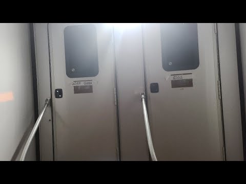 Live Chat at The Flash set.... with guest stars, Grant Gustin & Danielle Panabaker
