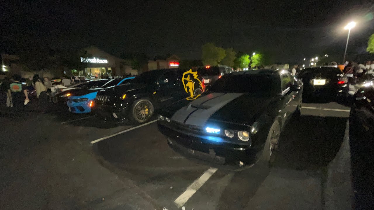 TRACKHAWKS , SCATPACKS & HELLCATS CUTTIN UP IN TRAFFIC 🦅🐈‍⬛🐝 - YouTube