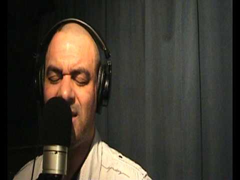 Robert McIntosh sings (so amazing) - YouTube