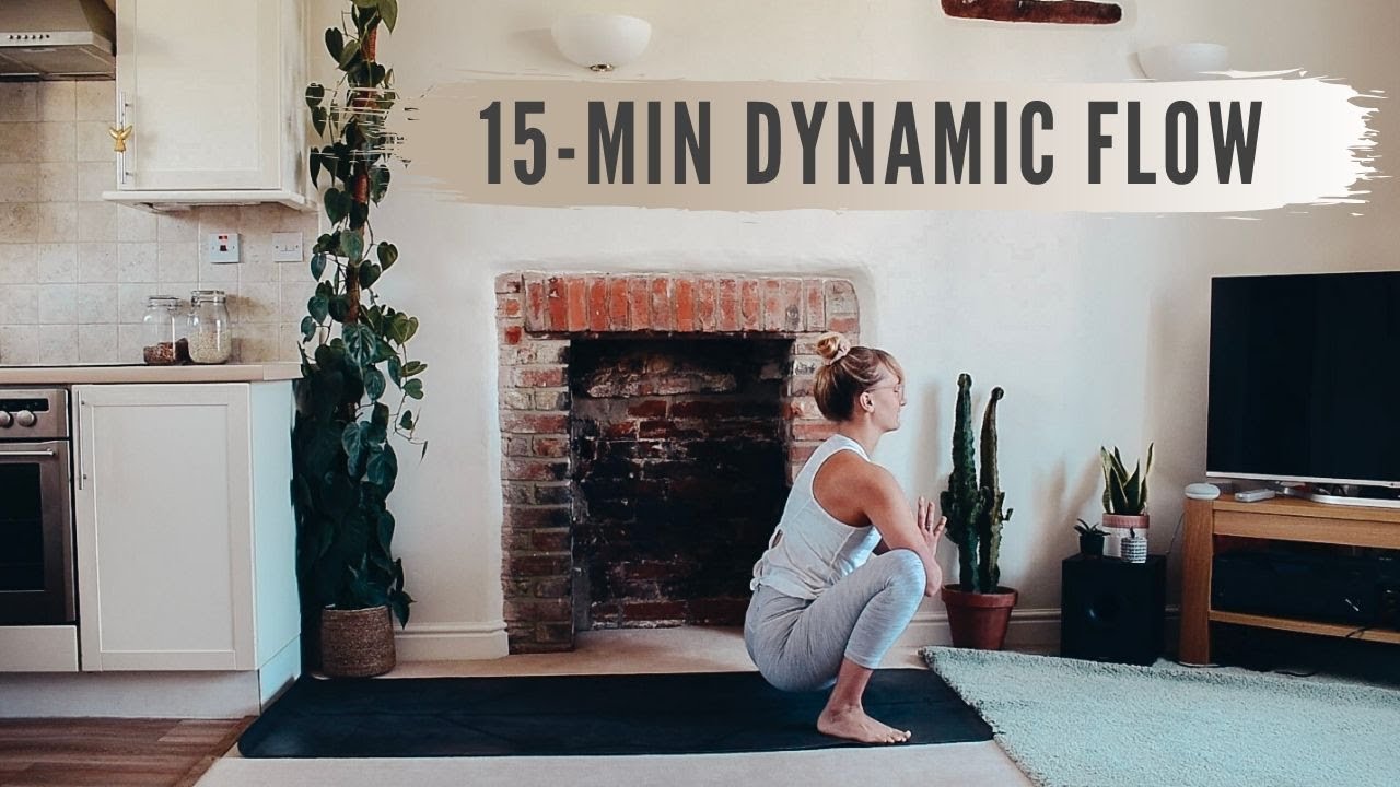 15-MIN DYNAMIC FLOW | All levels | Eliisetheyogi - YouTube