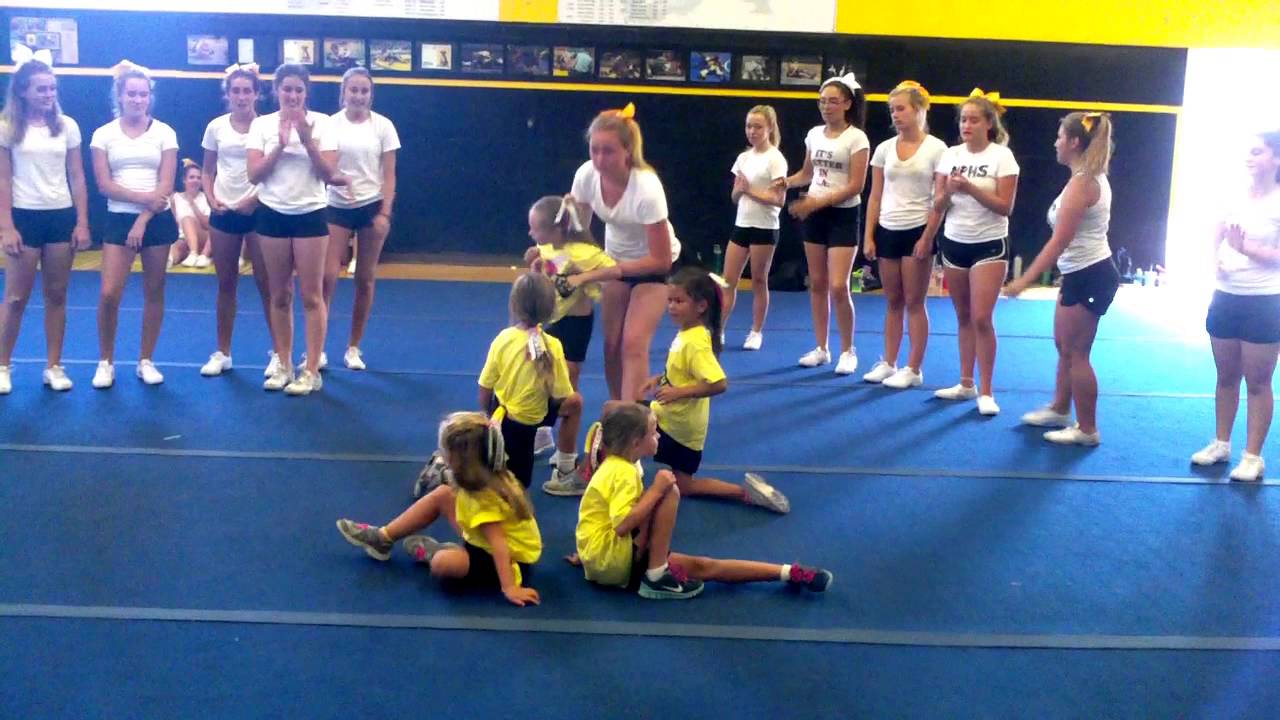 NPHS Cheer Camp 2016 Final Performance - YouTube