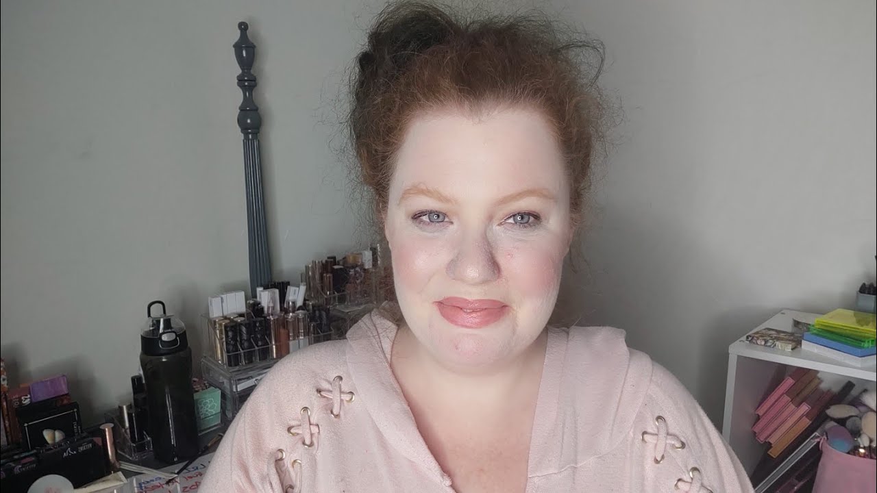 Liz Chaney speaks after getting voter out - YouTube