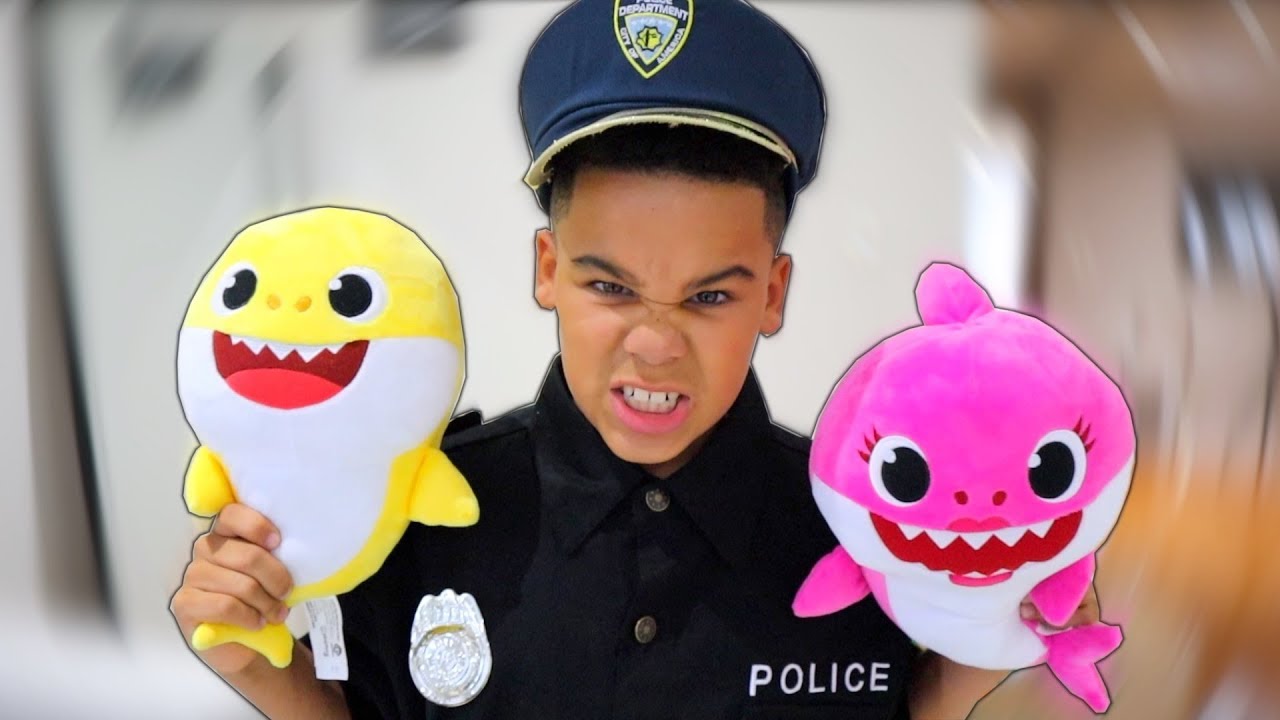 Baby Shark Dance with Police Kid Pretend Play - YouTube