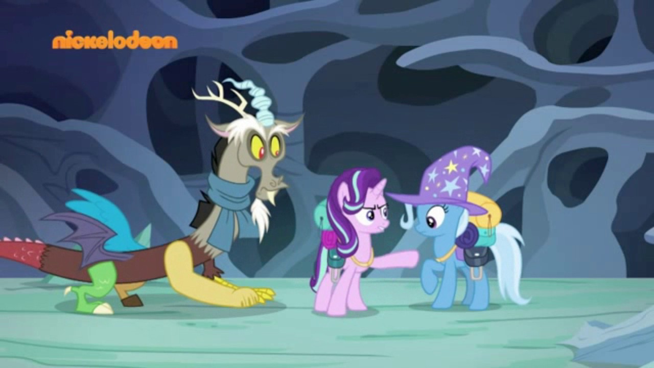 [Greek] - MLP:FiM - Inside of the Chrysalis castle (S06E26) - YouTube