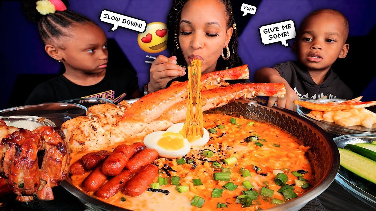 2x SPICY CHEESY KING CRAB LEG & STEAK | BULDAK NOODLES & SEAFOOD BOIL ...