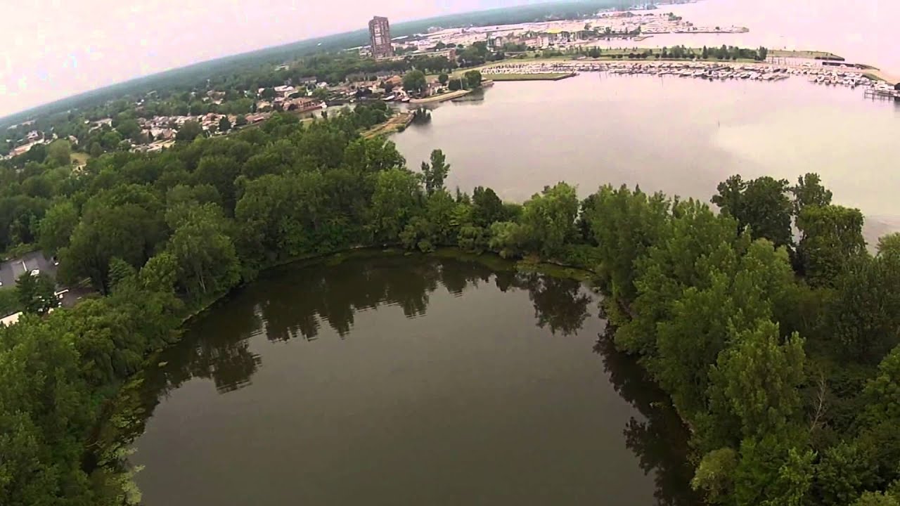 Edsel Ford mansion and cove via GoPro on waterproof RC plane - YouTube