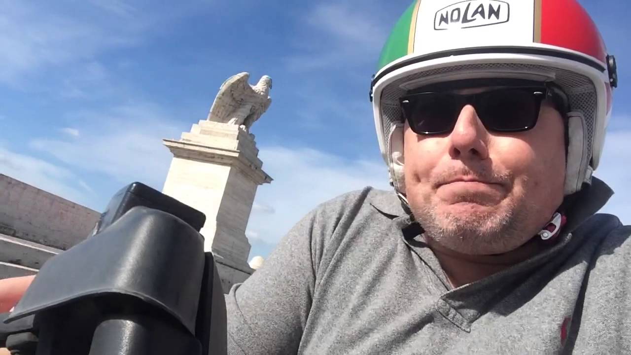 A Marzo In Scooter In Polo Nella Capitale - YouTube