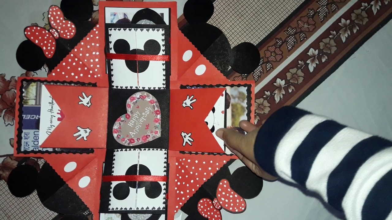 Mickey mouse theme explosion box - YouTube