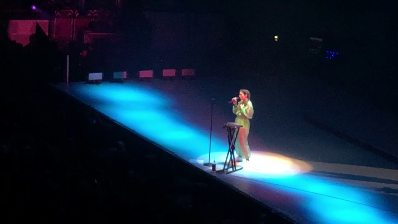 Lorde - Precious Metals, live in Chicago, March 2018 - YouTube