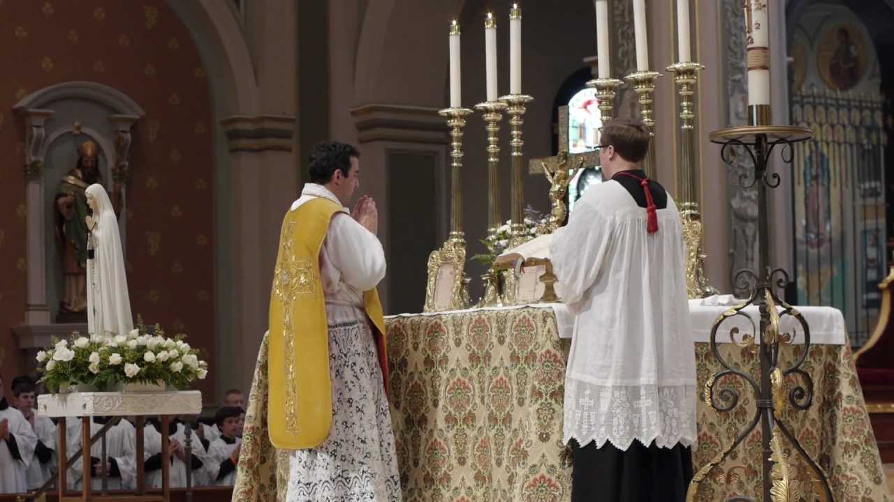May Procession and Solemn Mass - YouTube