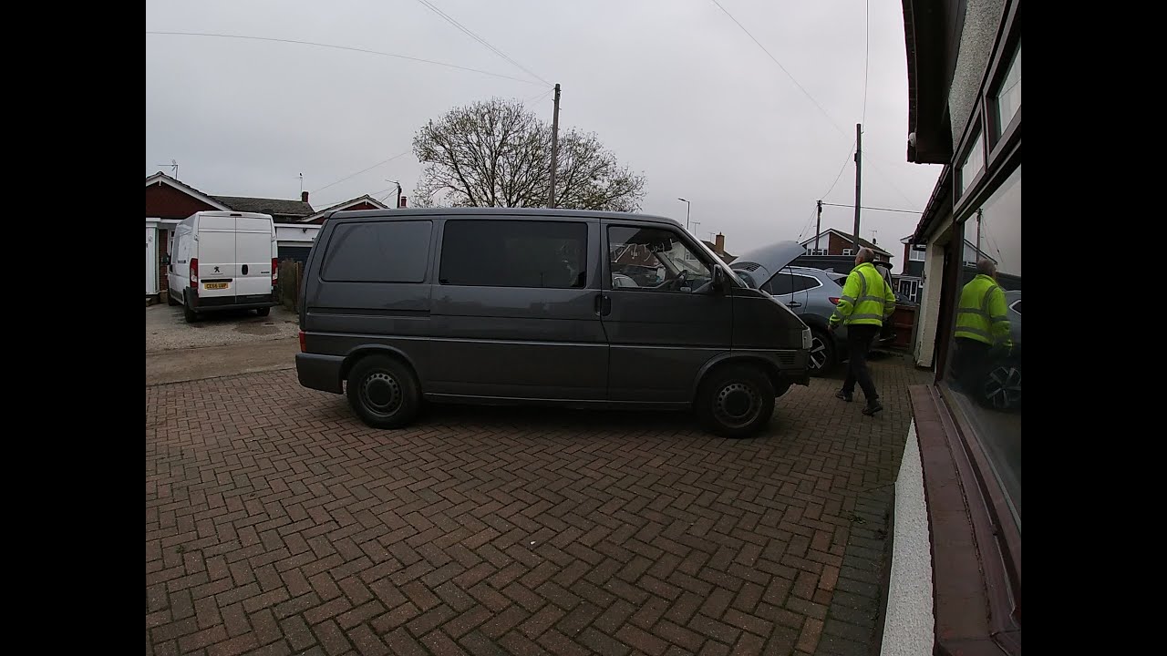 VW T4 TRANSPORTER RESTORE AND CAMPERBUILD MORE RUST !!! - YouTube