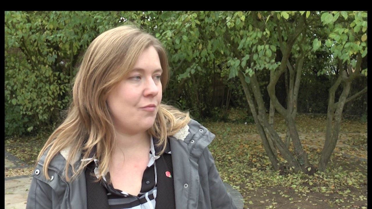 Fordingbridge Junior School Opens A New Sensory Garden - YouTube