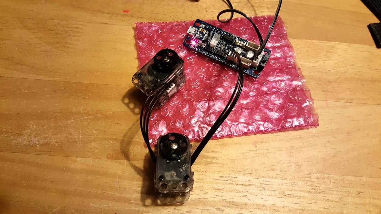 OpenCM-9.04 Micro-Controller; Dynamixel XL-320 - YouTube